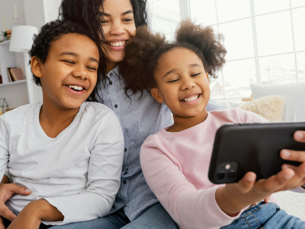 Qual é melhor em LEM: internet a cabo ou fibra óptica?